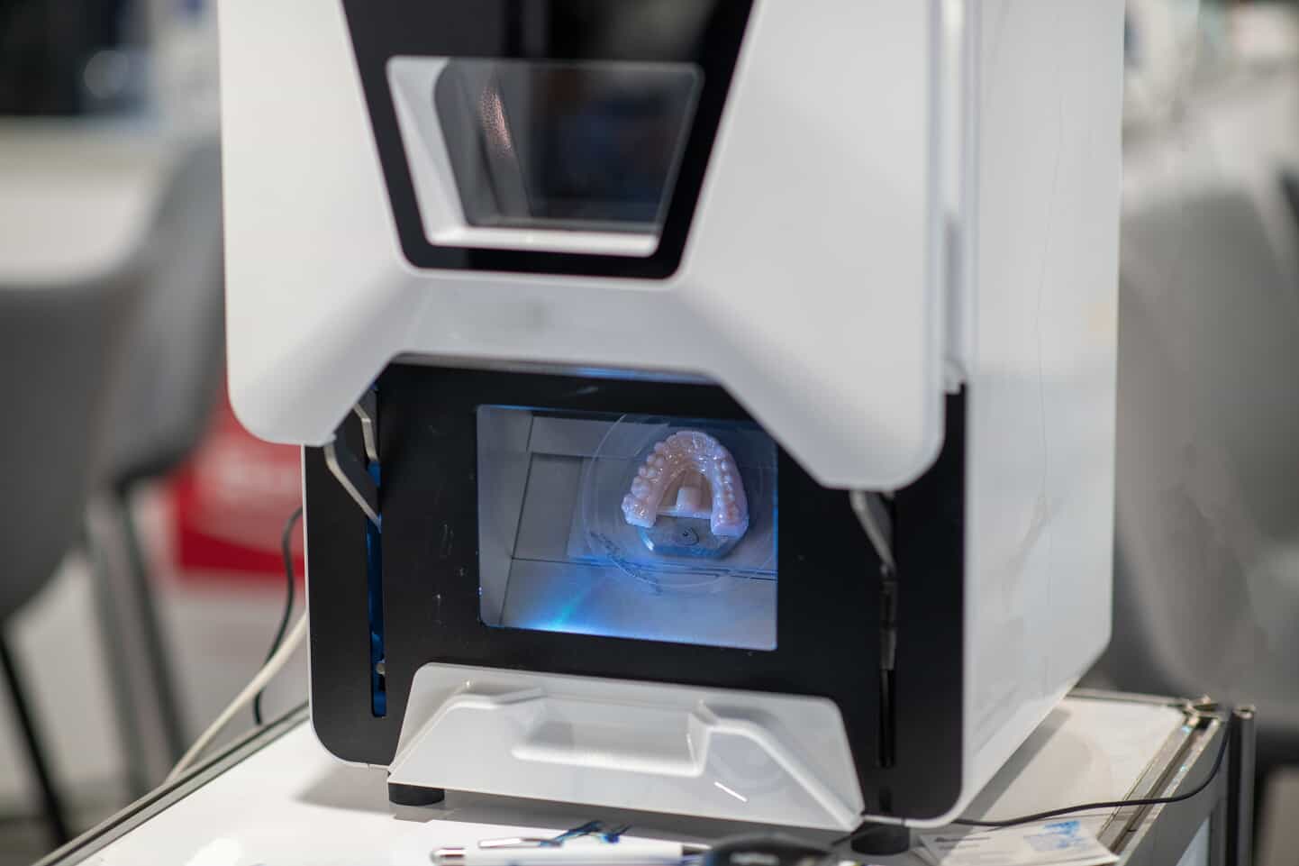 The Ultimate Guide to Dental Milling Machines: Features, Benefits ...