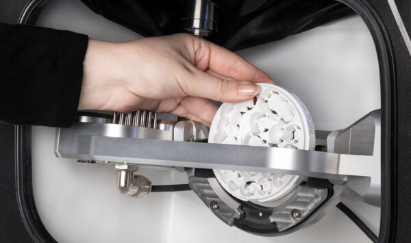 VHF E5 Dental Milling Machines - New | SHINODA DENTAL